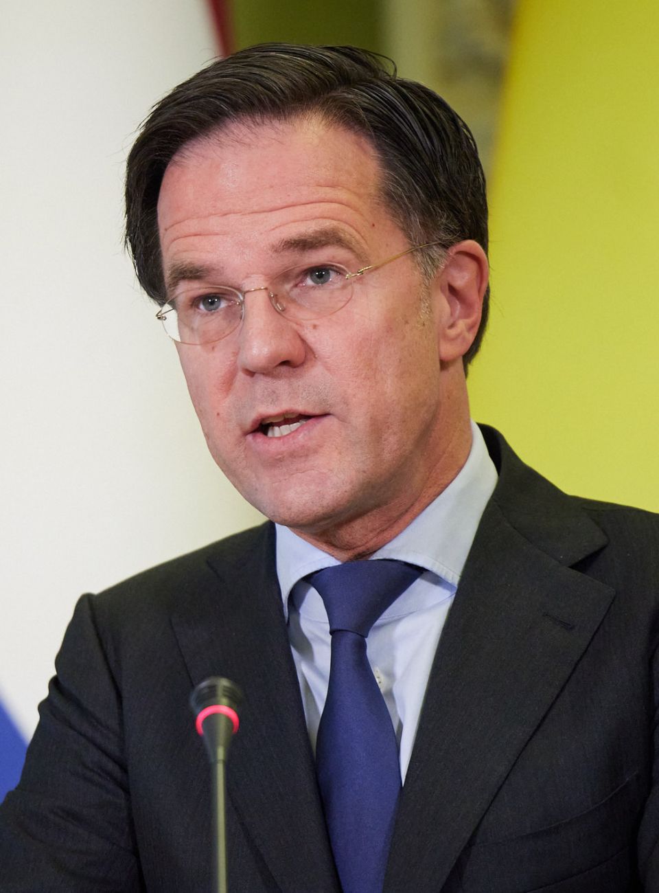 Rutte stapt uit Nederlandse politiek | Schiedam24