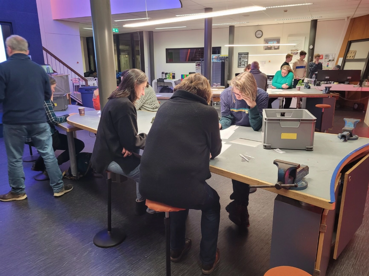 Ouders gaan Onderzoeken en Ontwerpen op Spieringshoek - Vlaardingen24