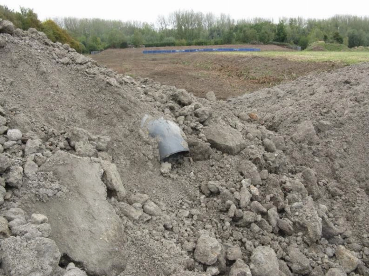 Heel de Stad: weer vervuilde grond in Broekpolder - Vlaardingen24