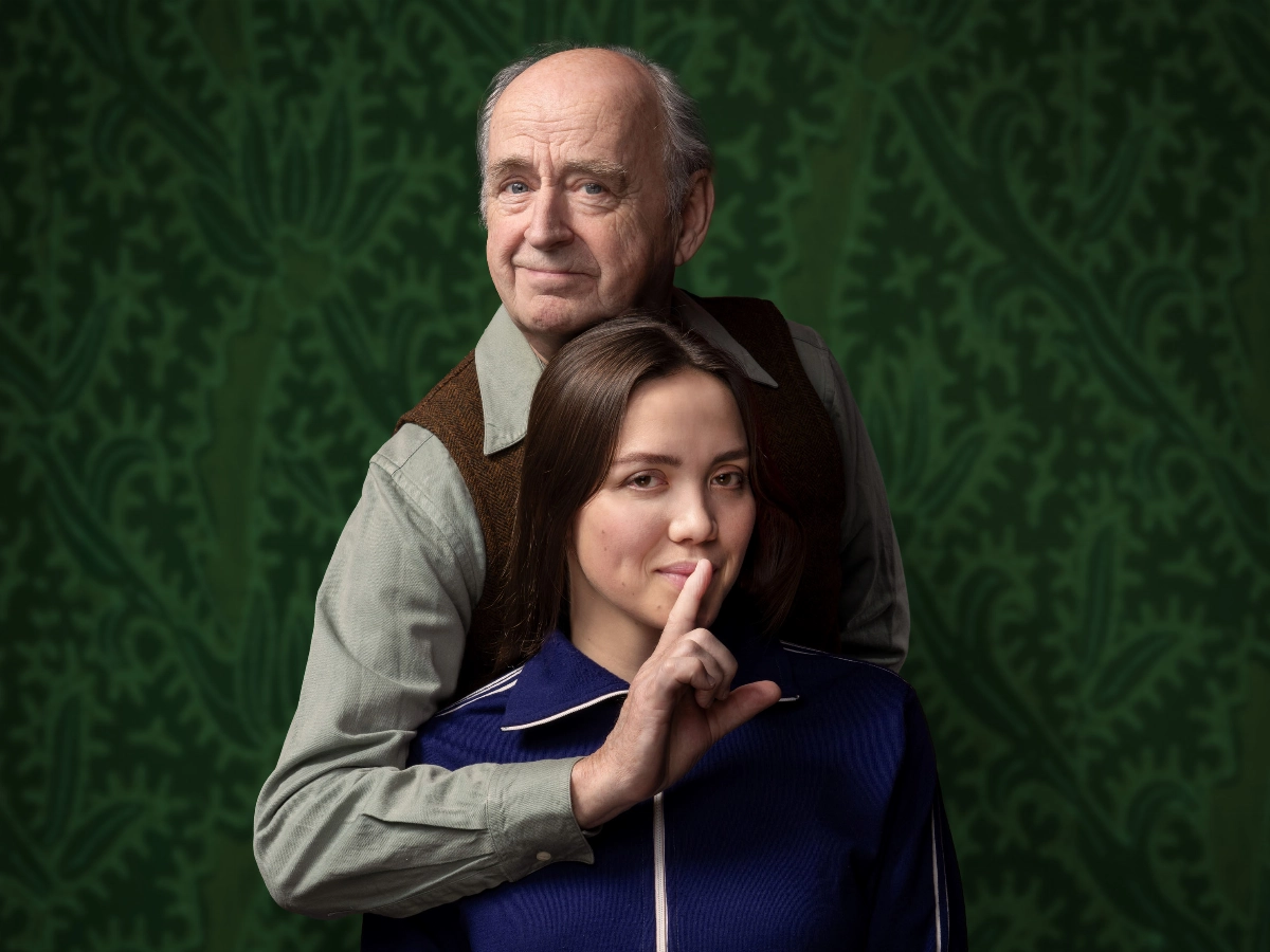 In gesprek met schrijfster en regisseur Esther Scheldwacht en acteur Kees Hulst over toneelstuk ...