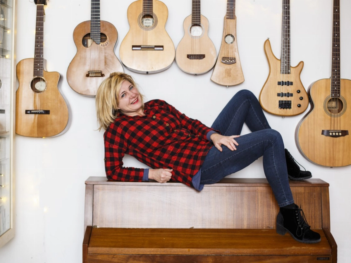 Een avond vol briljante liedjes en sterke verhalen met Dorine Wiersma ...