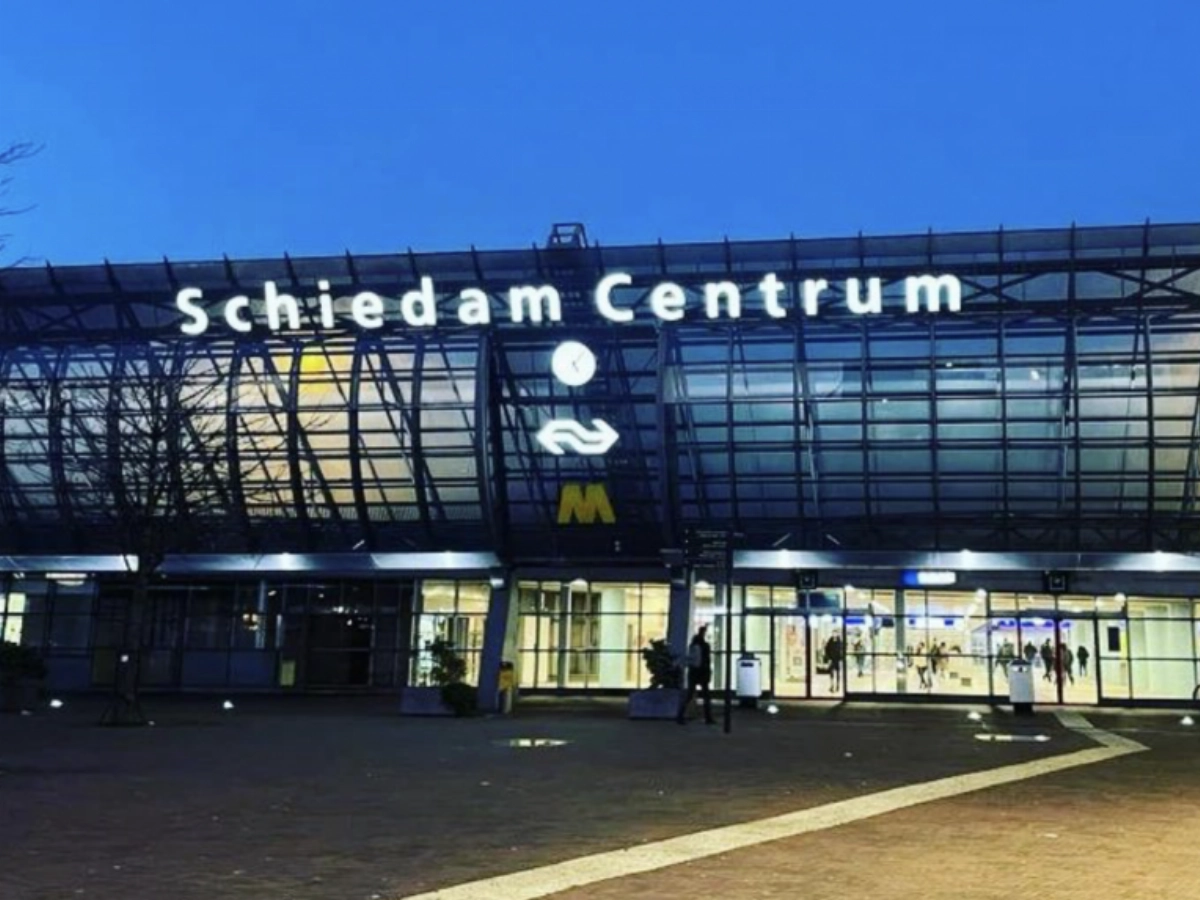 Zestig bekeuringen bij controle op station - Schiedam24