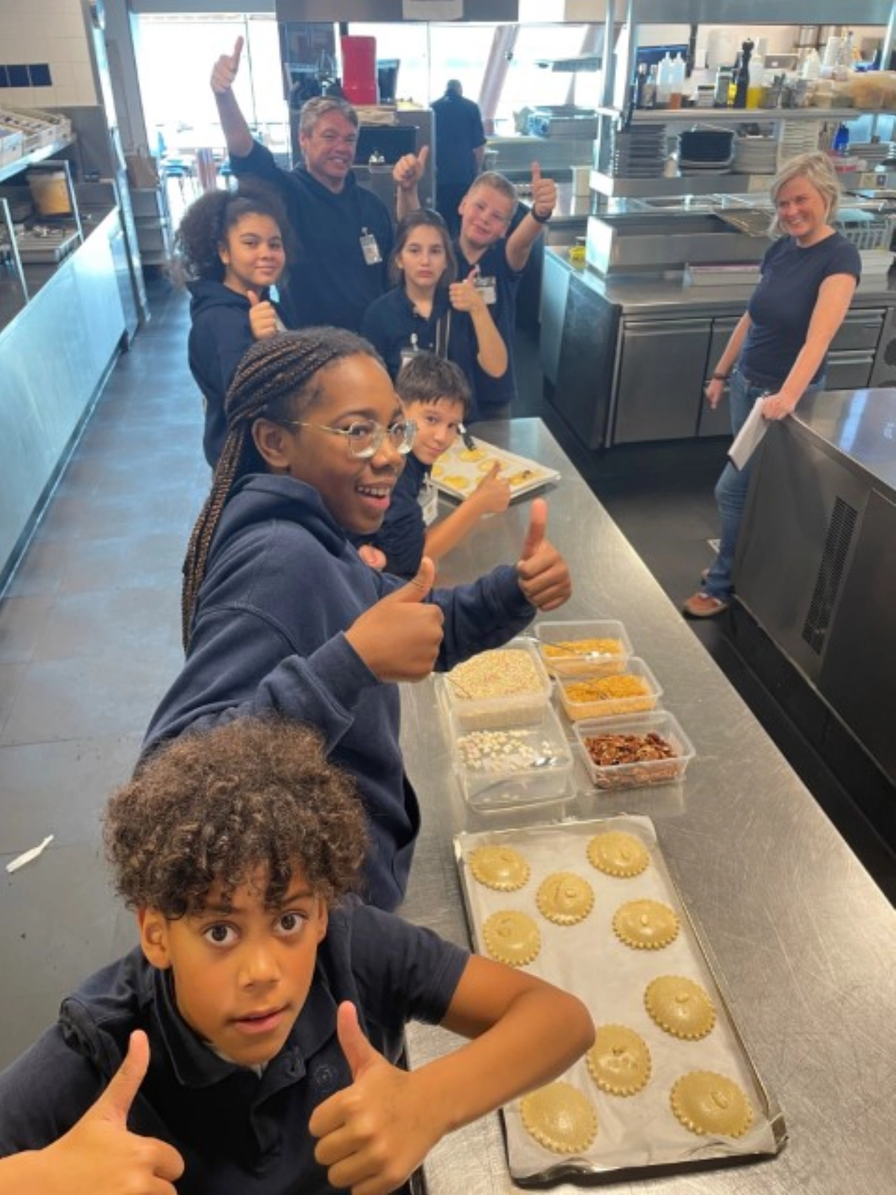 Leerlingen IKC Van Kampen 'runnen' het Delta Hotel - Vlaardingen24